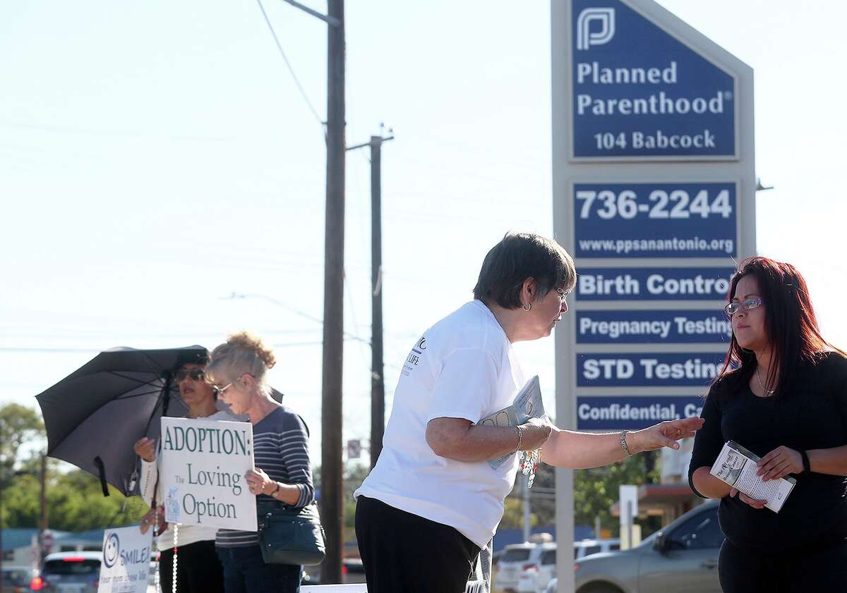 New laws close 3 abortion clinics in Texas