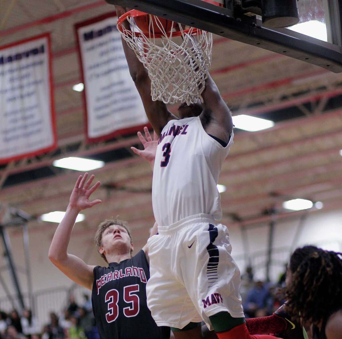 Manvel boys top Pearland, gain district edge