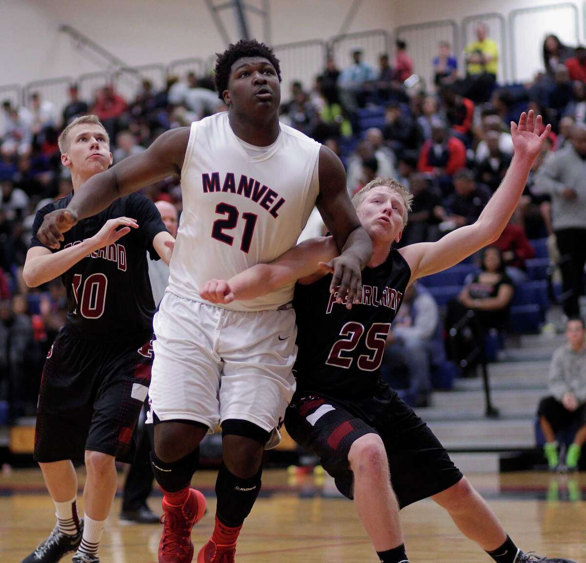 Manvel boys top Pearland, gain district edge