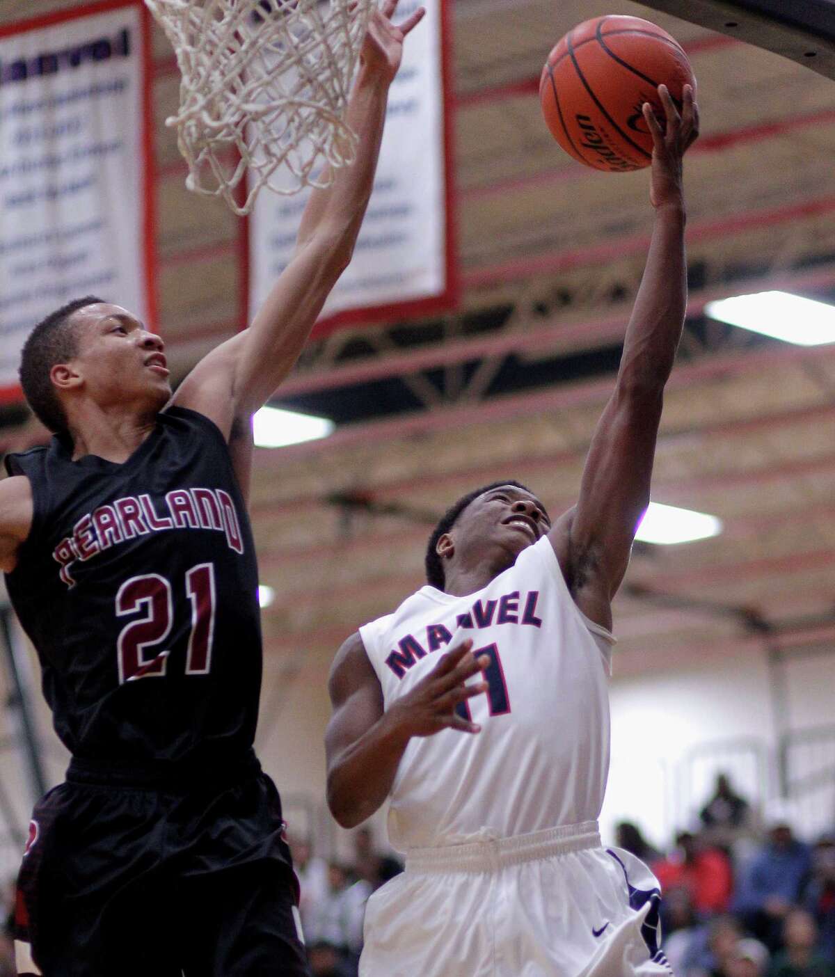 Manvel boys top Pearland, gain district edge