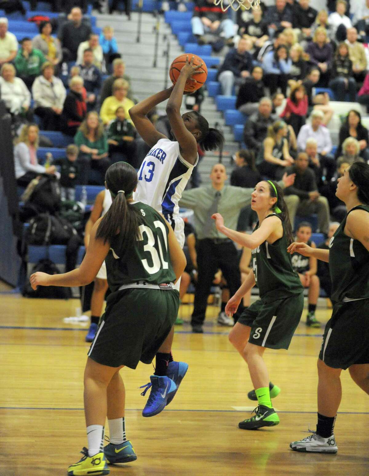 Girls' basketball: Shaker coach beats alma mater Shen