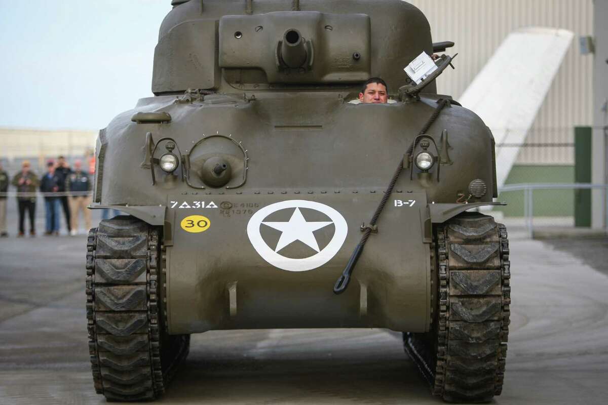 Paul Allen sues after $2.5 million tank purchase blows up