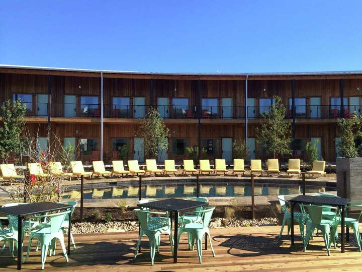 Marriott Marquis Houston's Texas-shaped swimming pool earns national ...