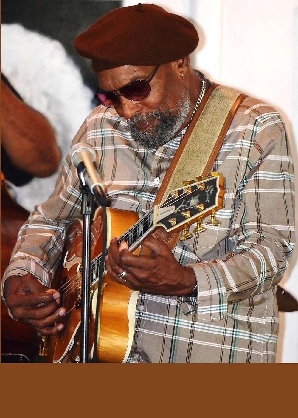 Guitarist Calvin Keys jamming to inspire youth