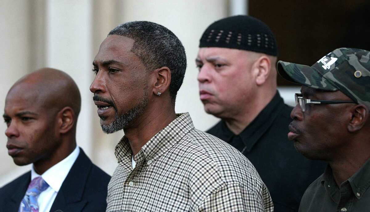 DA meets with Houstonian who says he was wrongfully convicted