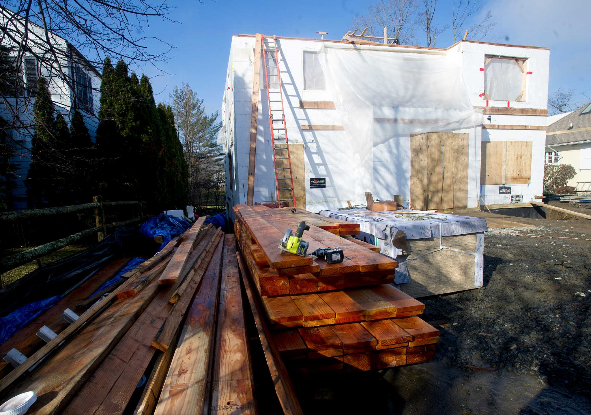 New home in Old Greenwich built out of Styrofoam