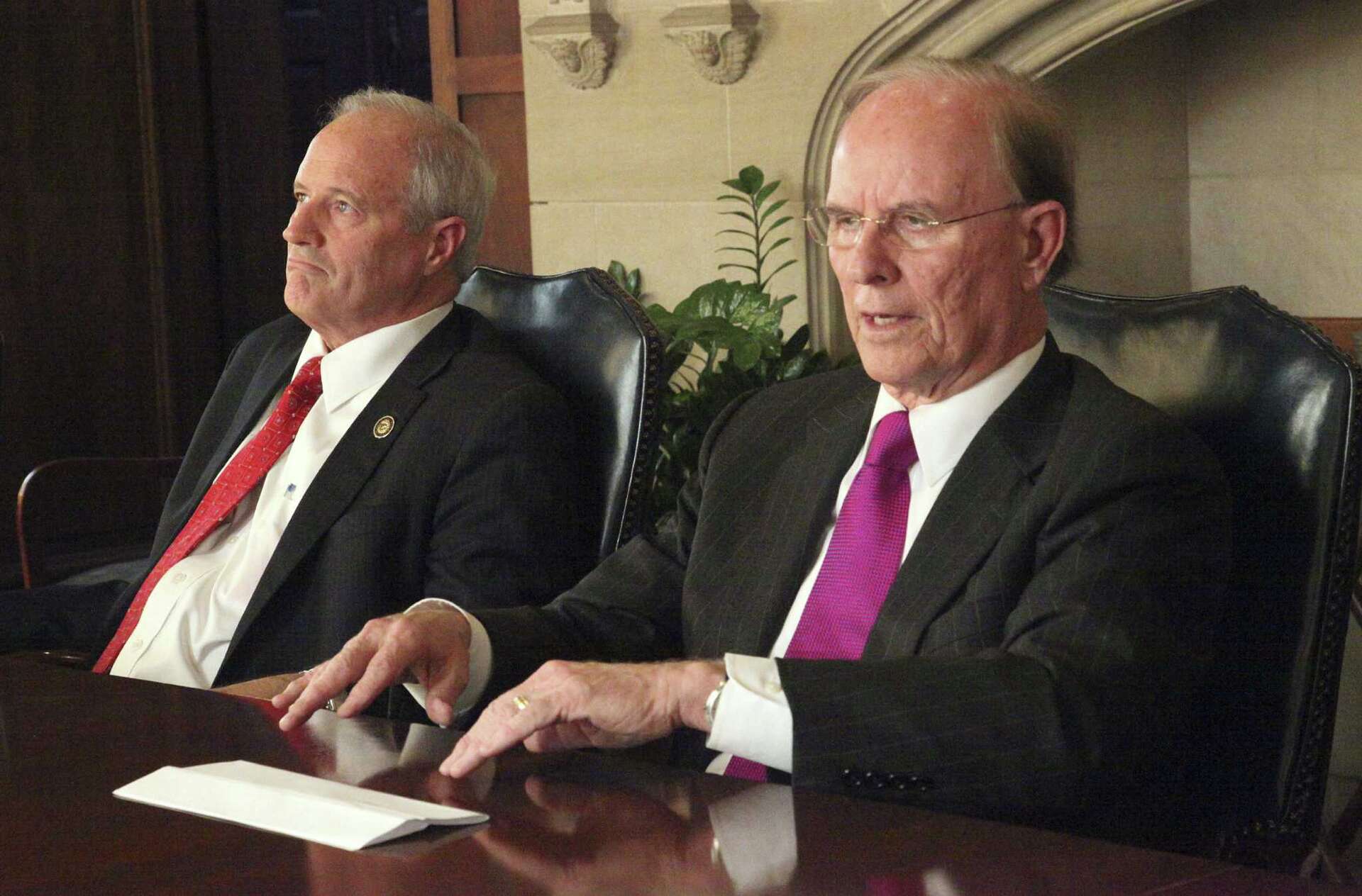 Wolff holds strong early lead over Adkisson