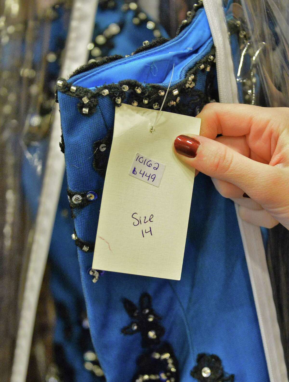 Fashionistas flock to Fancy Schmancy's $59 evening gown sale