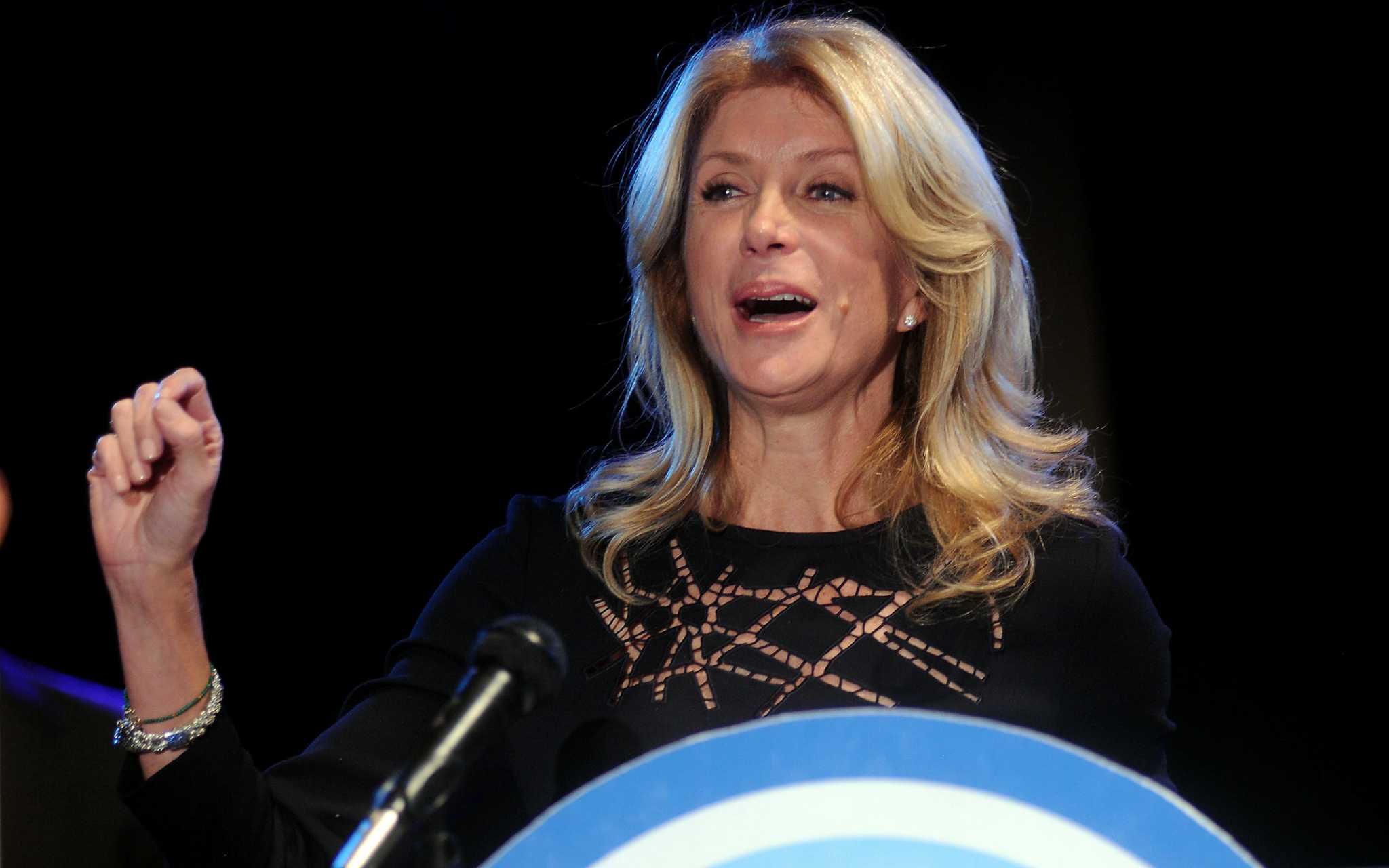 Majority of Davis' campaign money comes from Texas