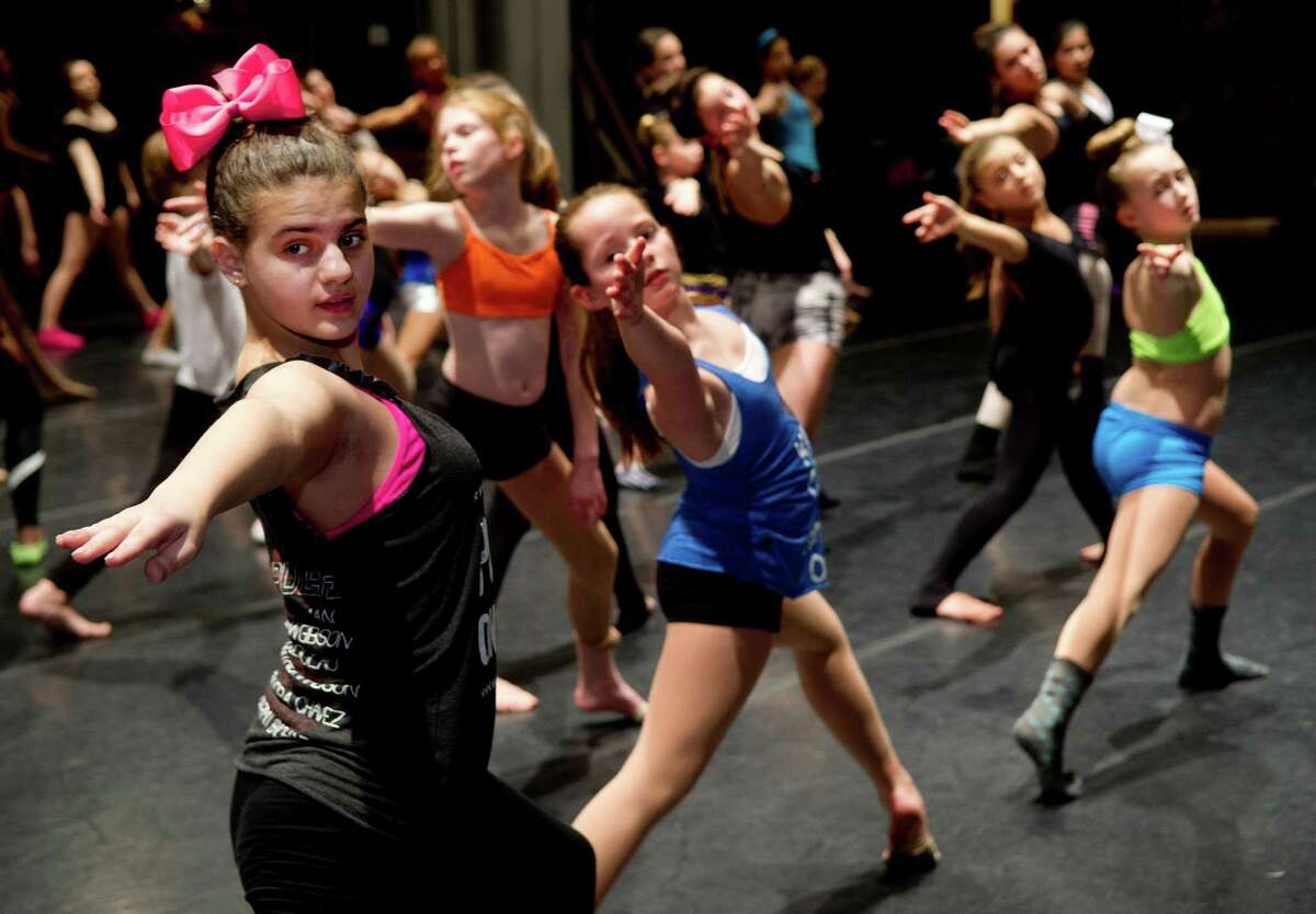 DanceFest students learn new moves