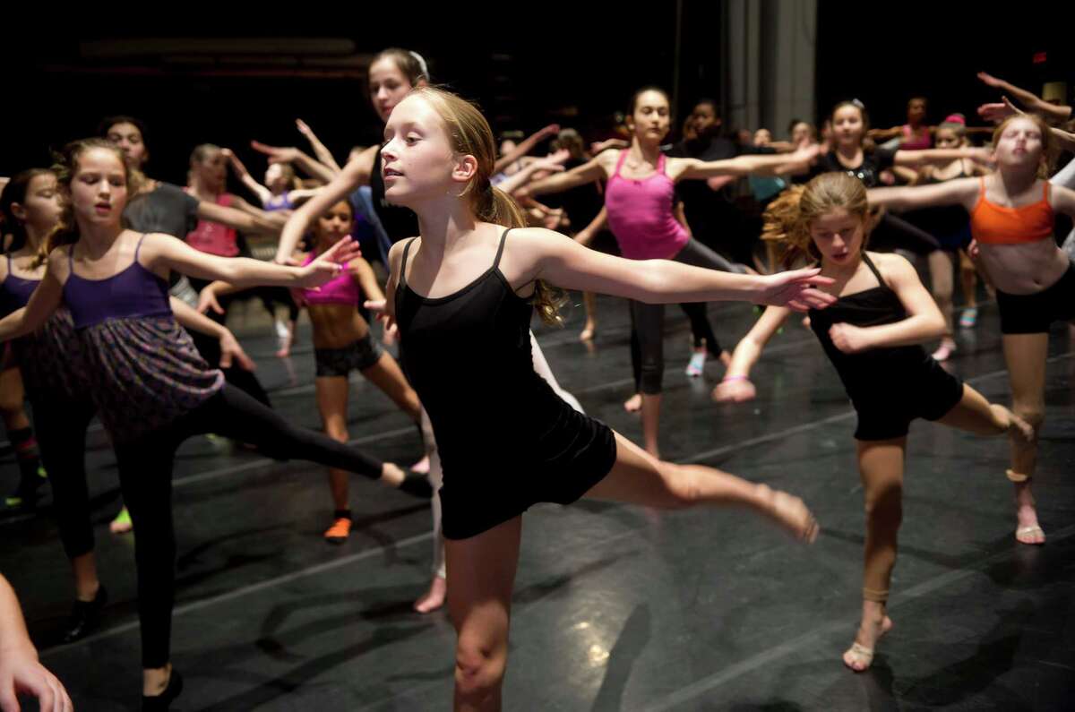 DanceFest students learn new moves