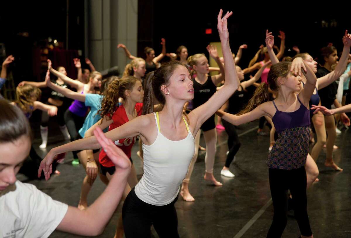 DanceFest students learn new moves
