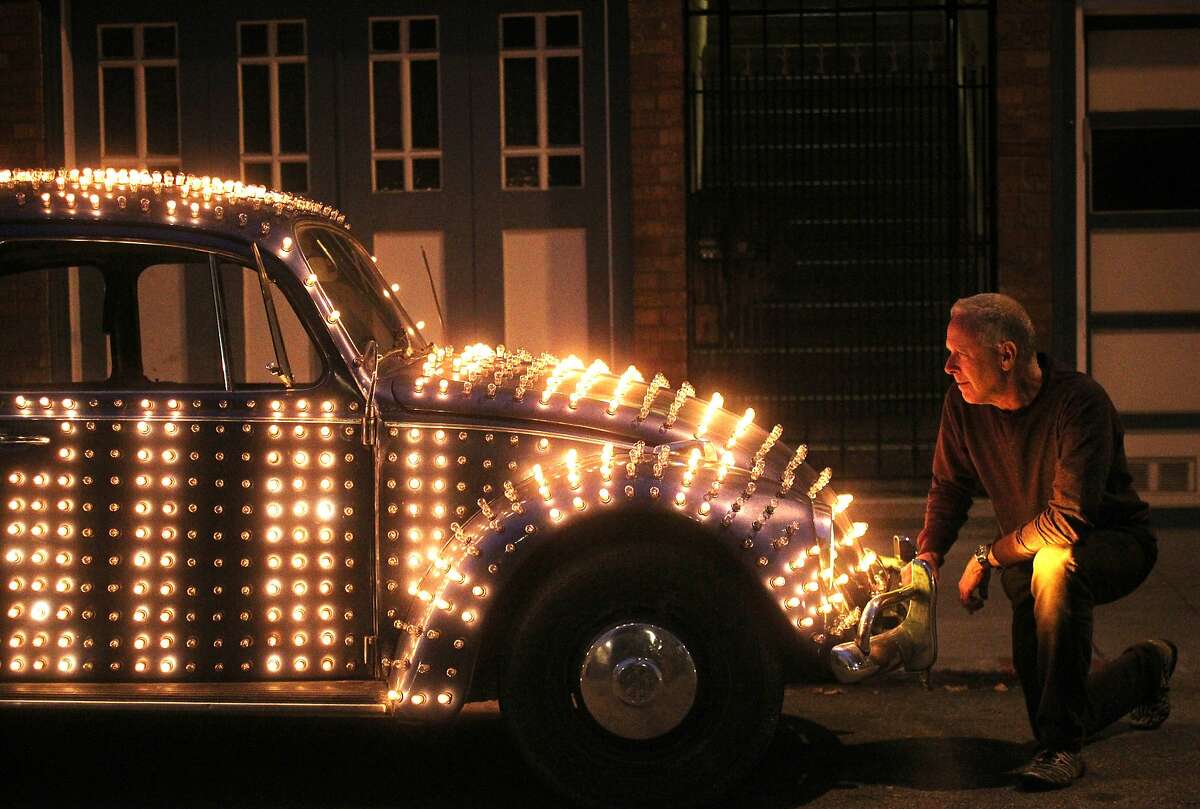 Eric Staller's 'Spirogyrate' art lands at SFO