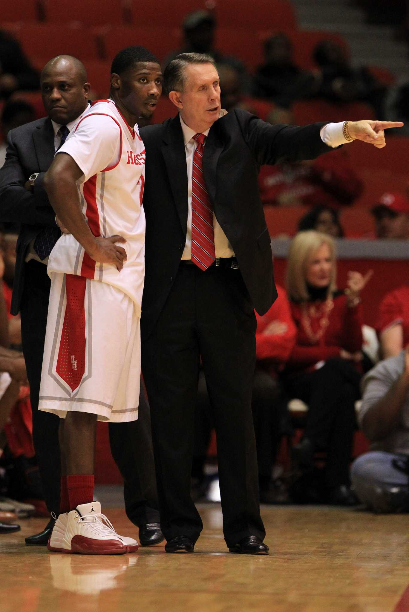 Morris shoots his way into prominent role for UH