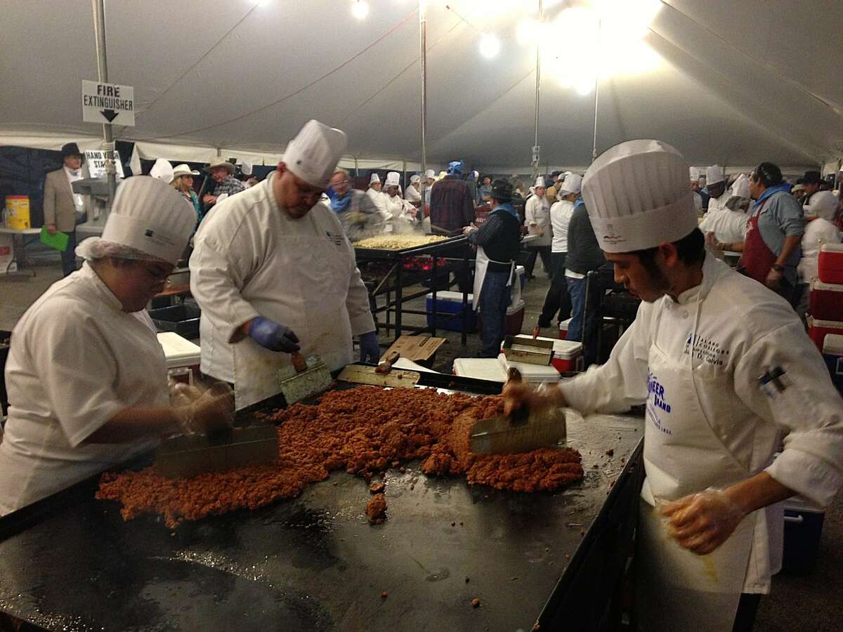 The 36th annual Cowboy Breakfast expects to lure 50,000 for free tacos.