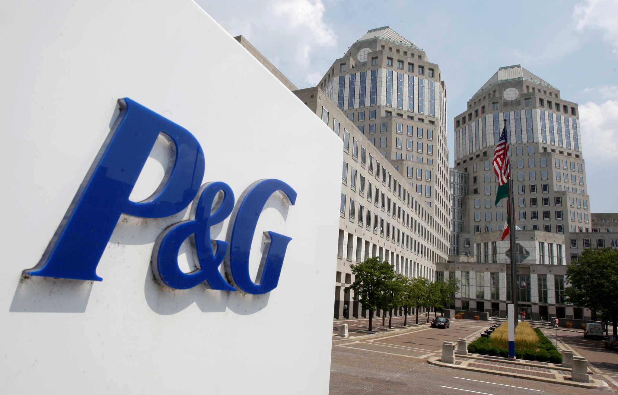 Procter & Gamble backs out of NFL deal