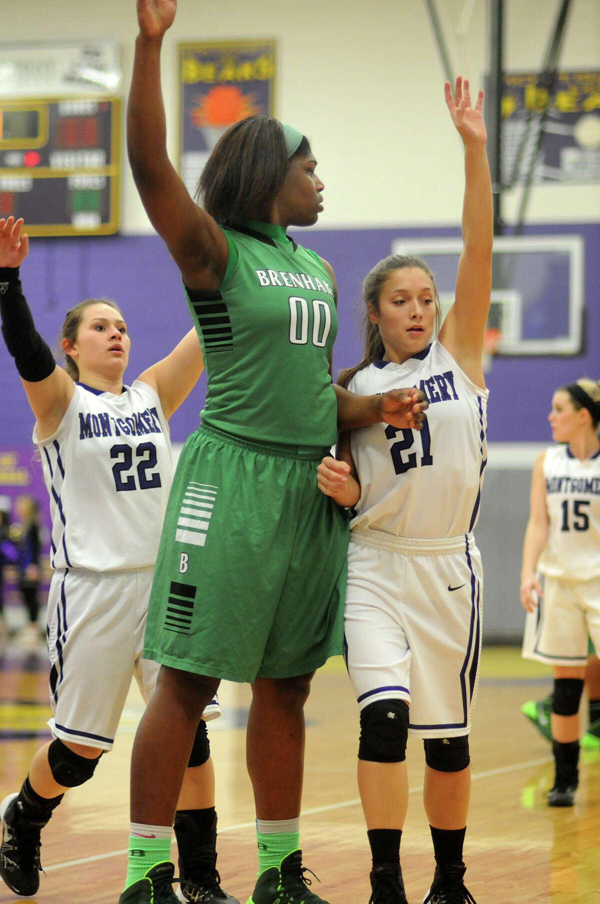 Montgomery girls come up clutch in win over Brenham