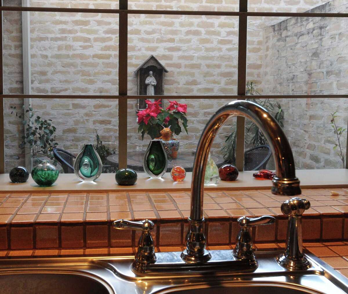 Art an integral part of work, home