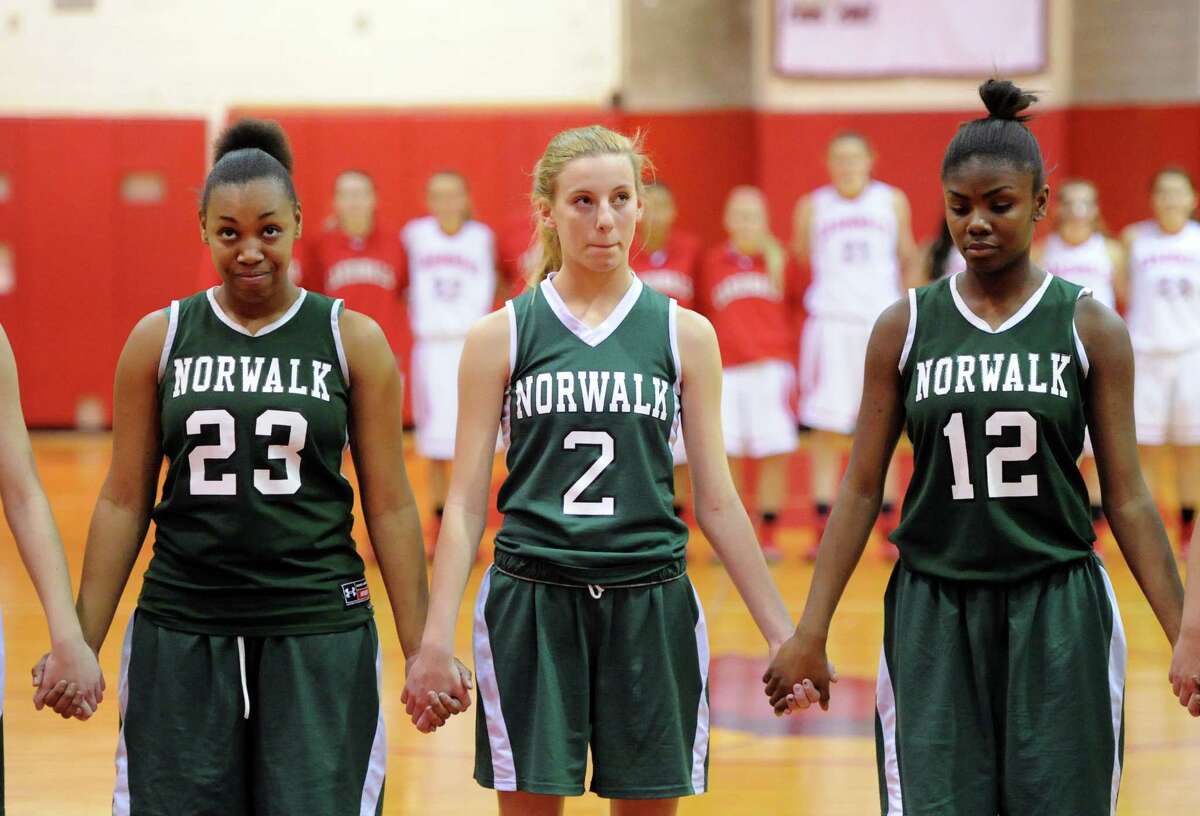 Greenwich girls press Norwalk into submission