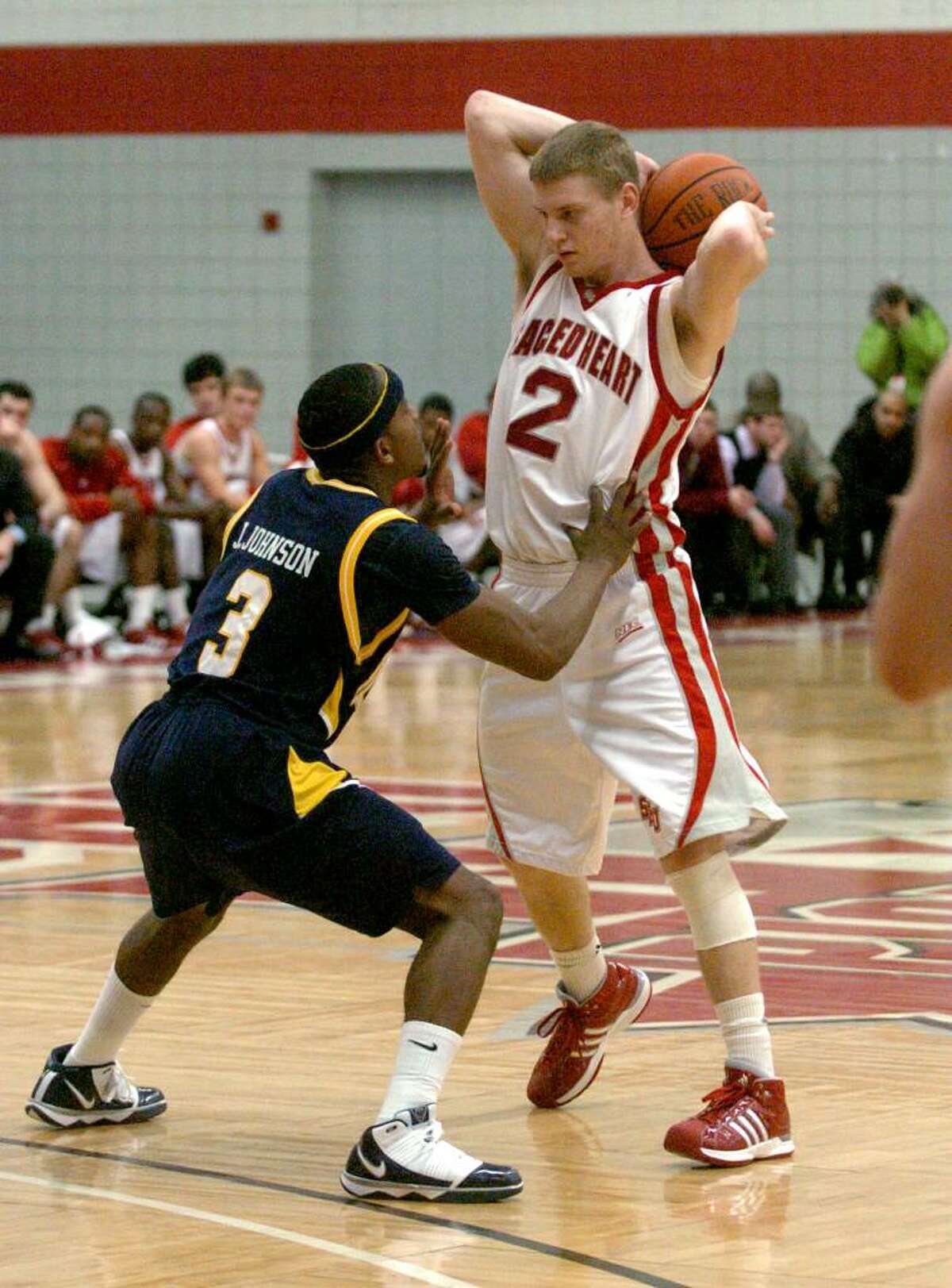 SHU men no match for Quinnipiac