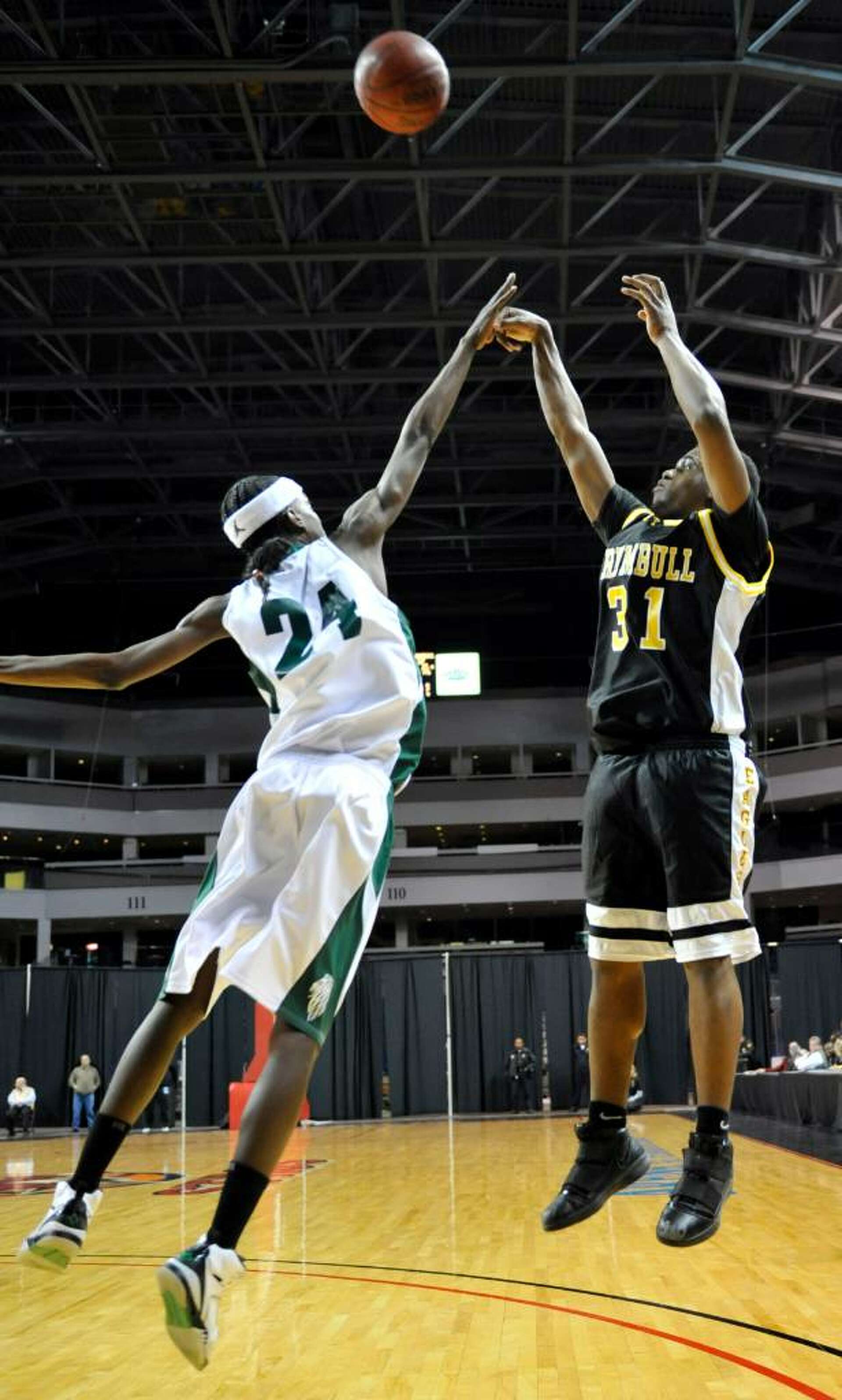 Trumbull tips Bassick in overtime in Bridgeport Basketball Classic