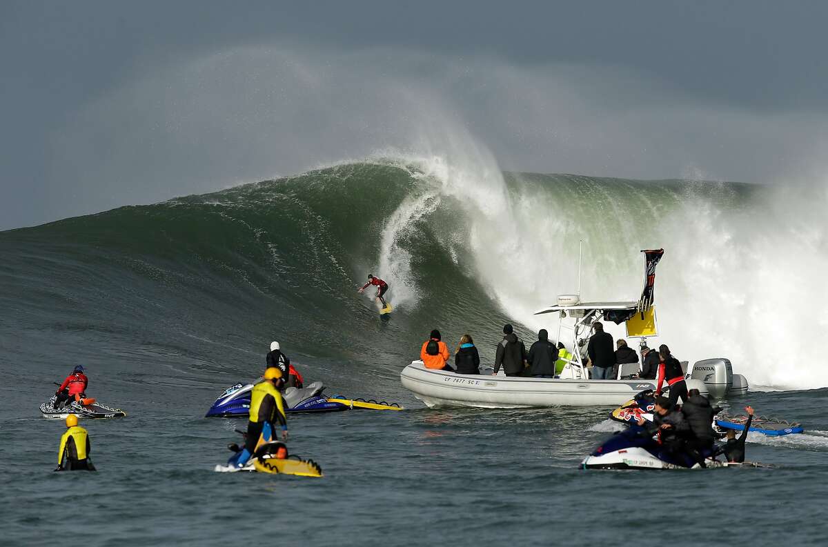 Mavericks surf contest draws thousands to experience thrills