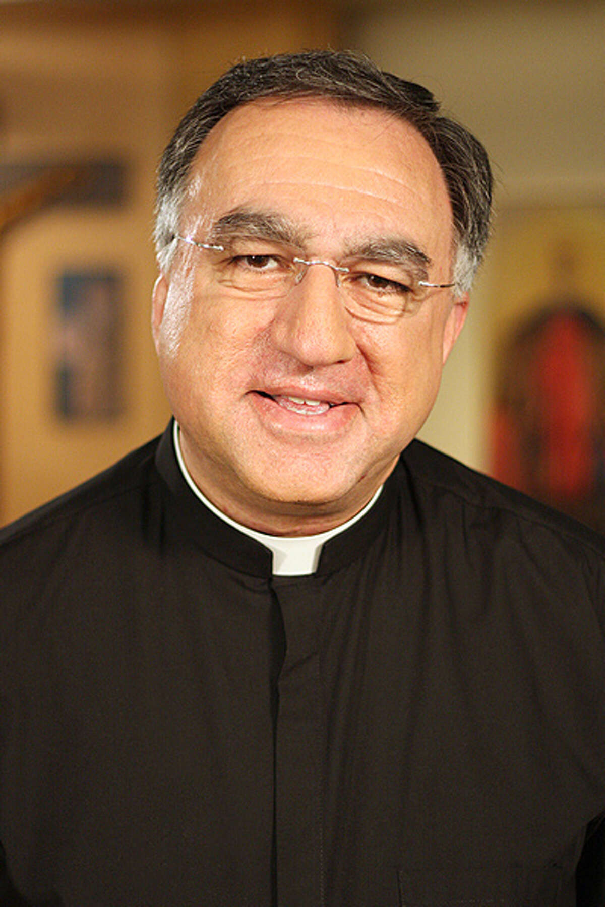 Pope encourages Catholics to embrace Twitter