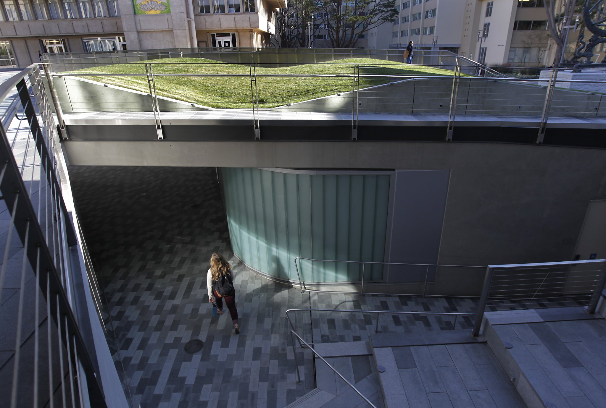 USF's science center's new digs go sleekly underground