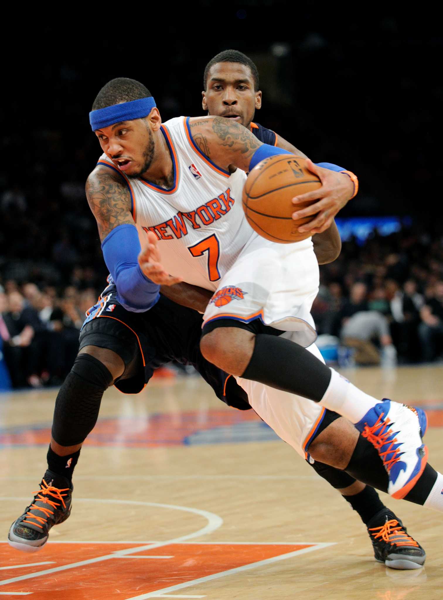 Melo's 62 lift Knicks past Bobcats