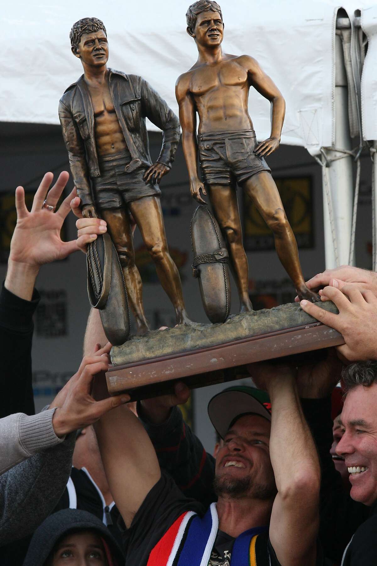 Mavericks surf contest draws thousands to experience thrills