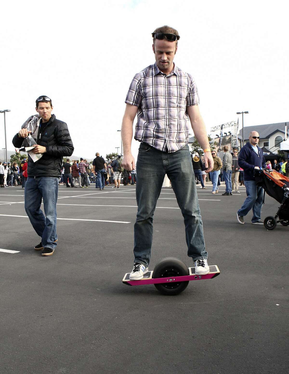 Mavericks surf contest draws thousands to experience thrills