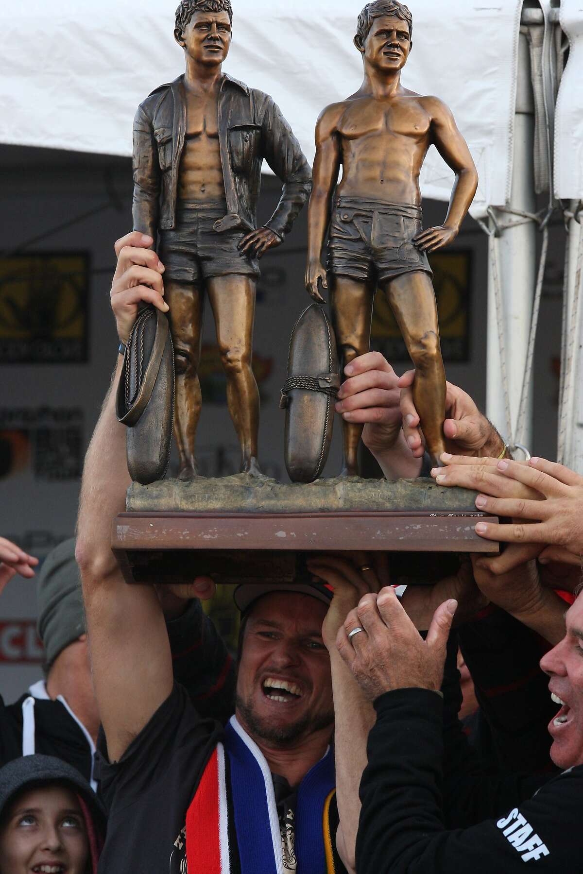 Mavericks surf contest draws thousands to experience thrills