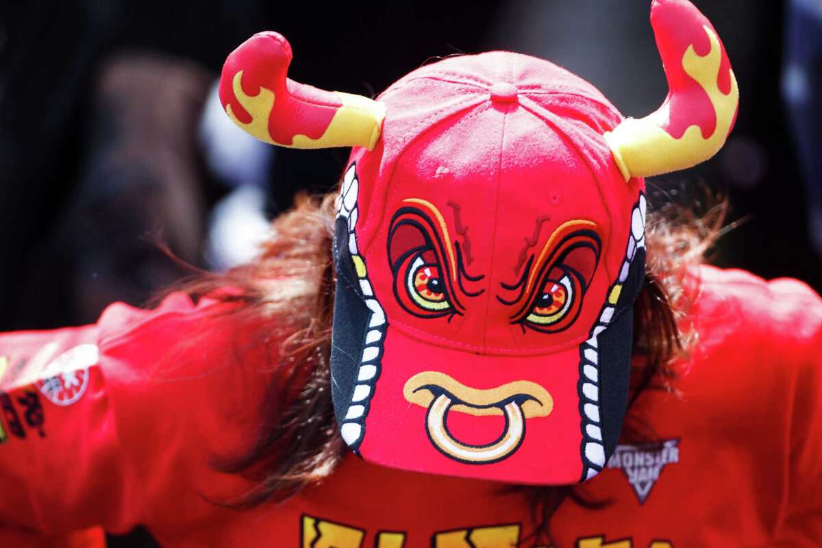 1 injured during Baytown bull run