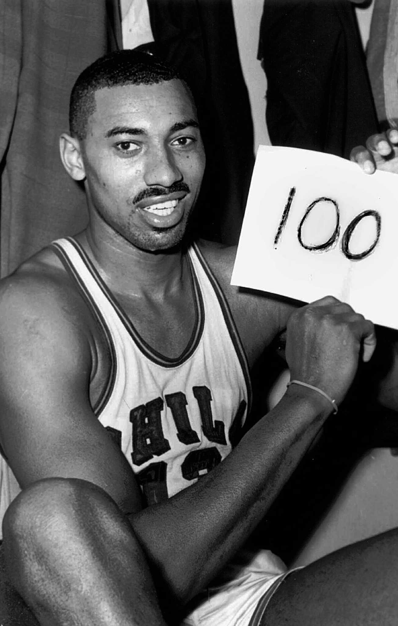 NBA beat: How Durant's sizzling stretch stacks up