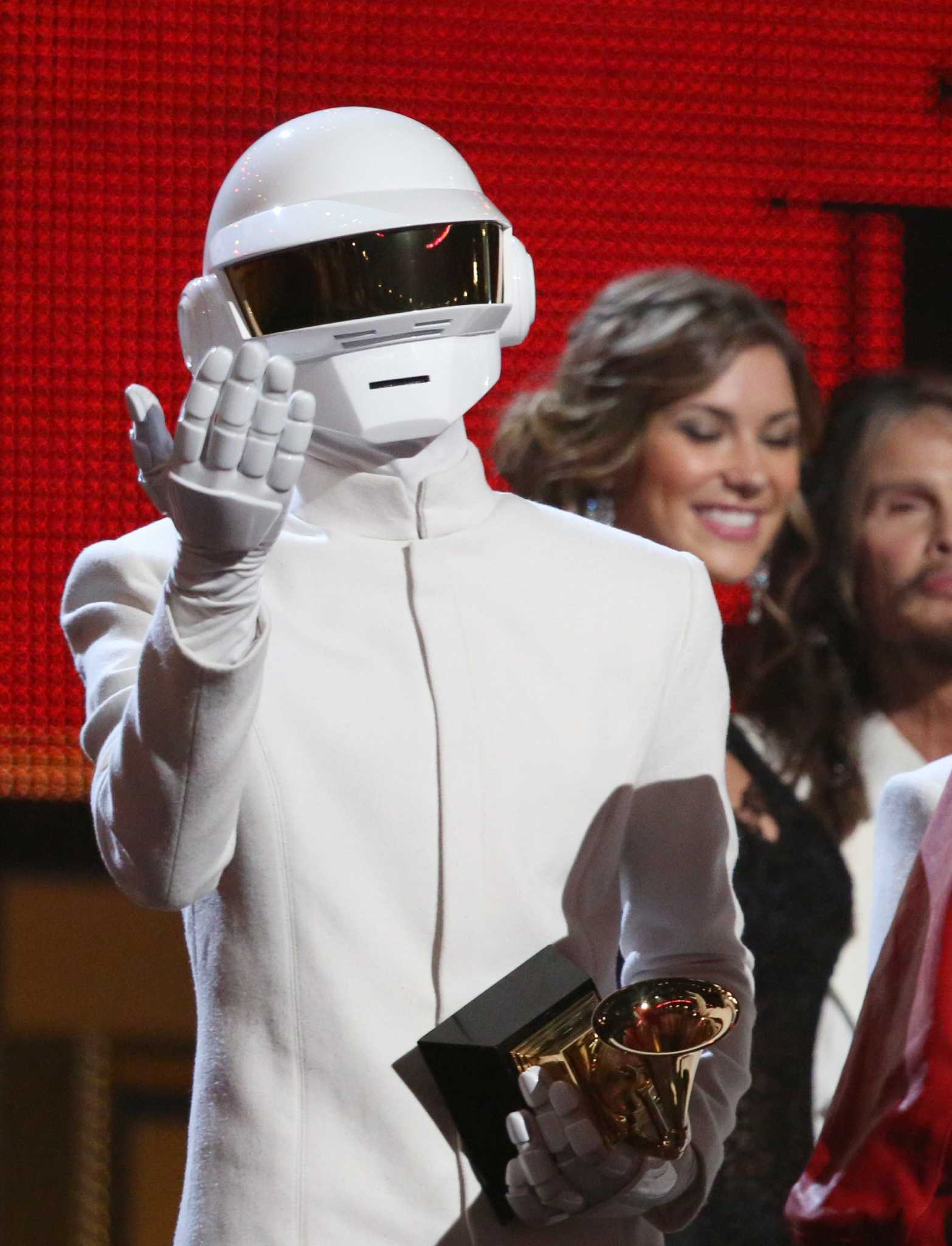 Daft Punk wins five Grammys