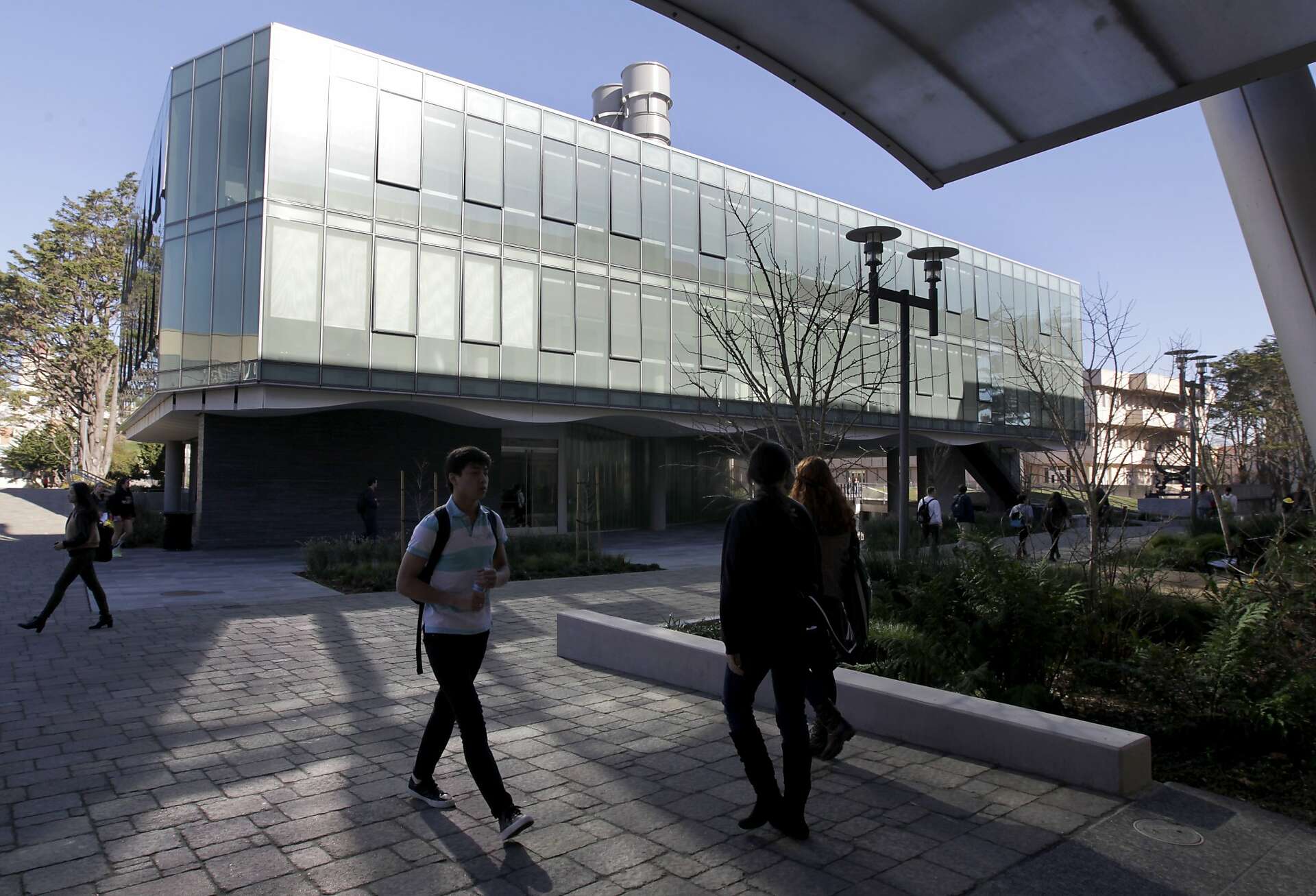 USF's science center's new digs go sleekly underground