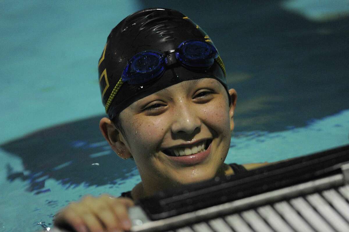 Lanier takes team championship at tourney