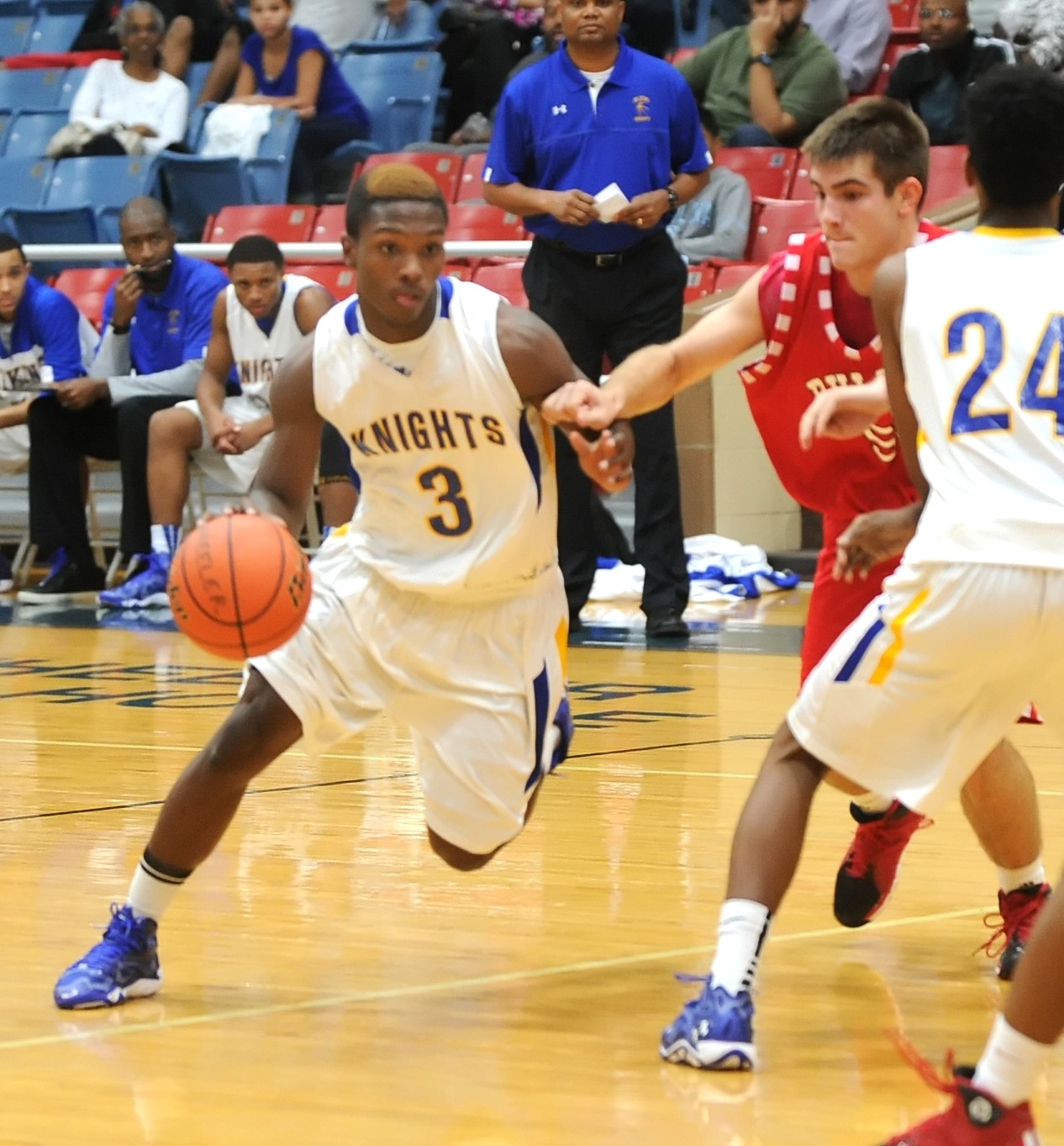 Elkins out to restore playoff tradition