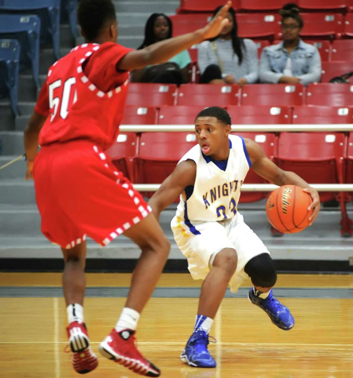 Elkins out to restore playoff tradition