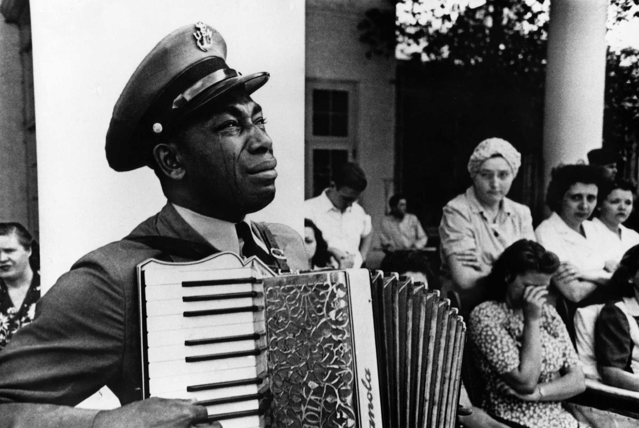 Images by famed photojournalist Ed Clark on view at Bruce Museum