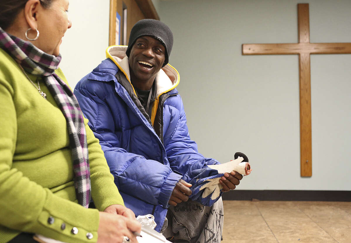 Volunteers tally homeless in freezing temperatures