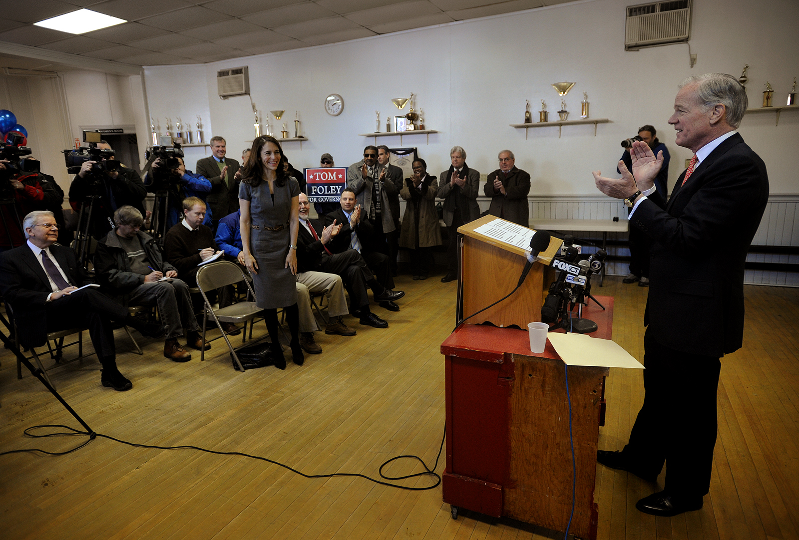 Foley enters crowded GOP field for governor