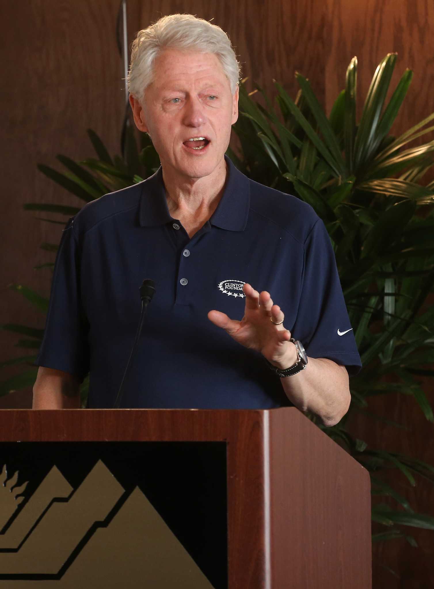Bill Clinton to visit River Walk, Cisneros in February