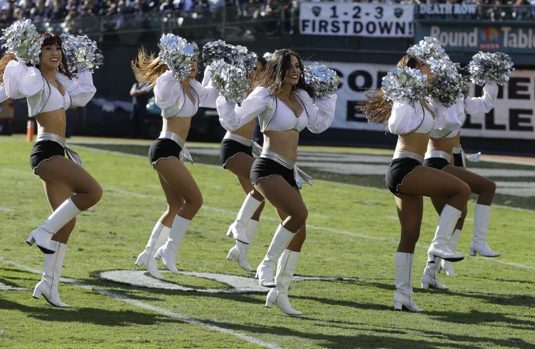 Raiders ask judge to sideline cheerleader lawsuit