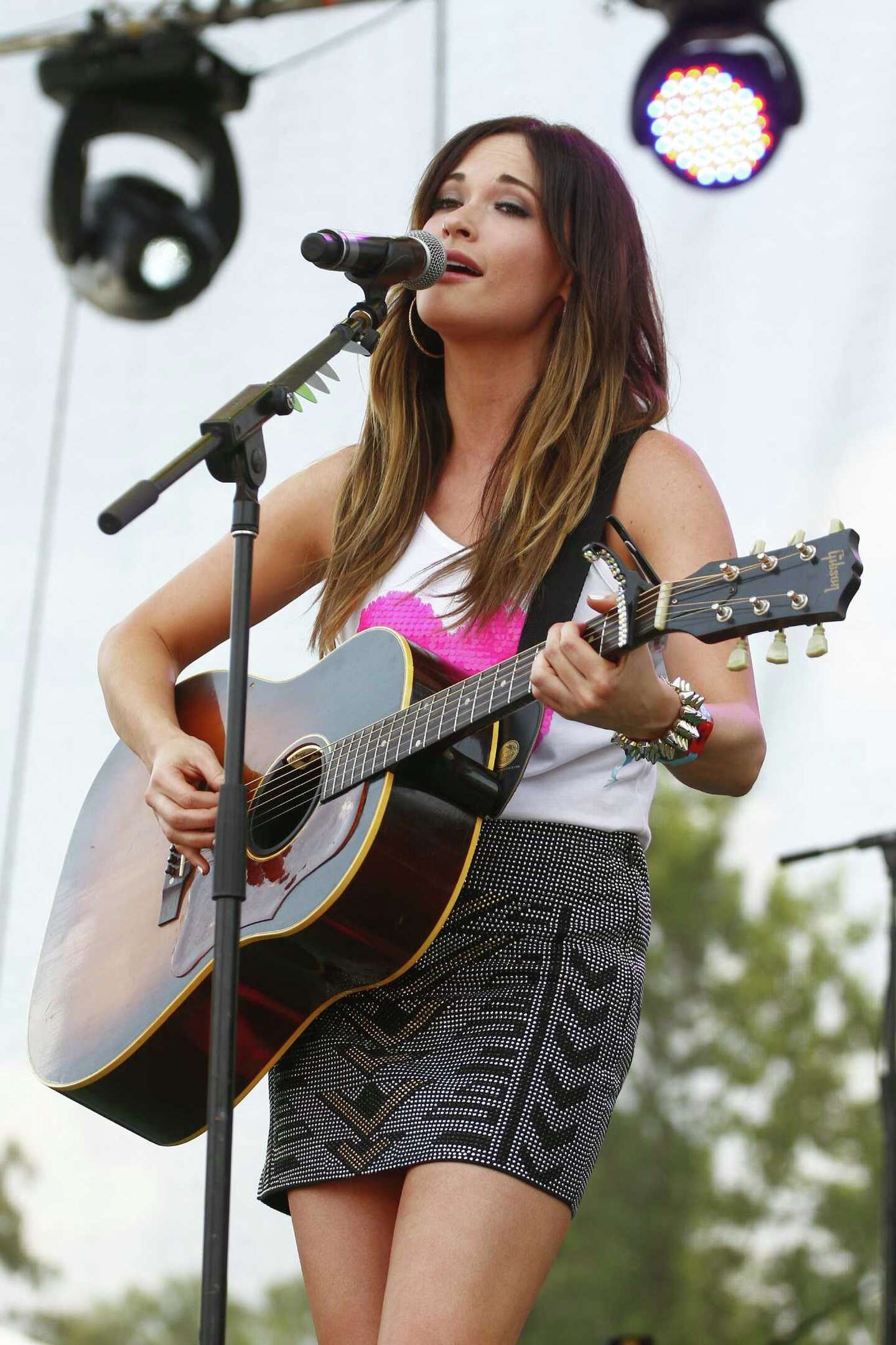 Kacey Musgraves shows why she’s a star at Gruene Hall