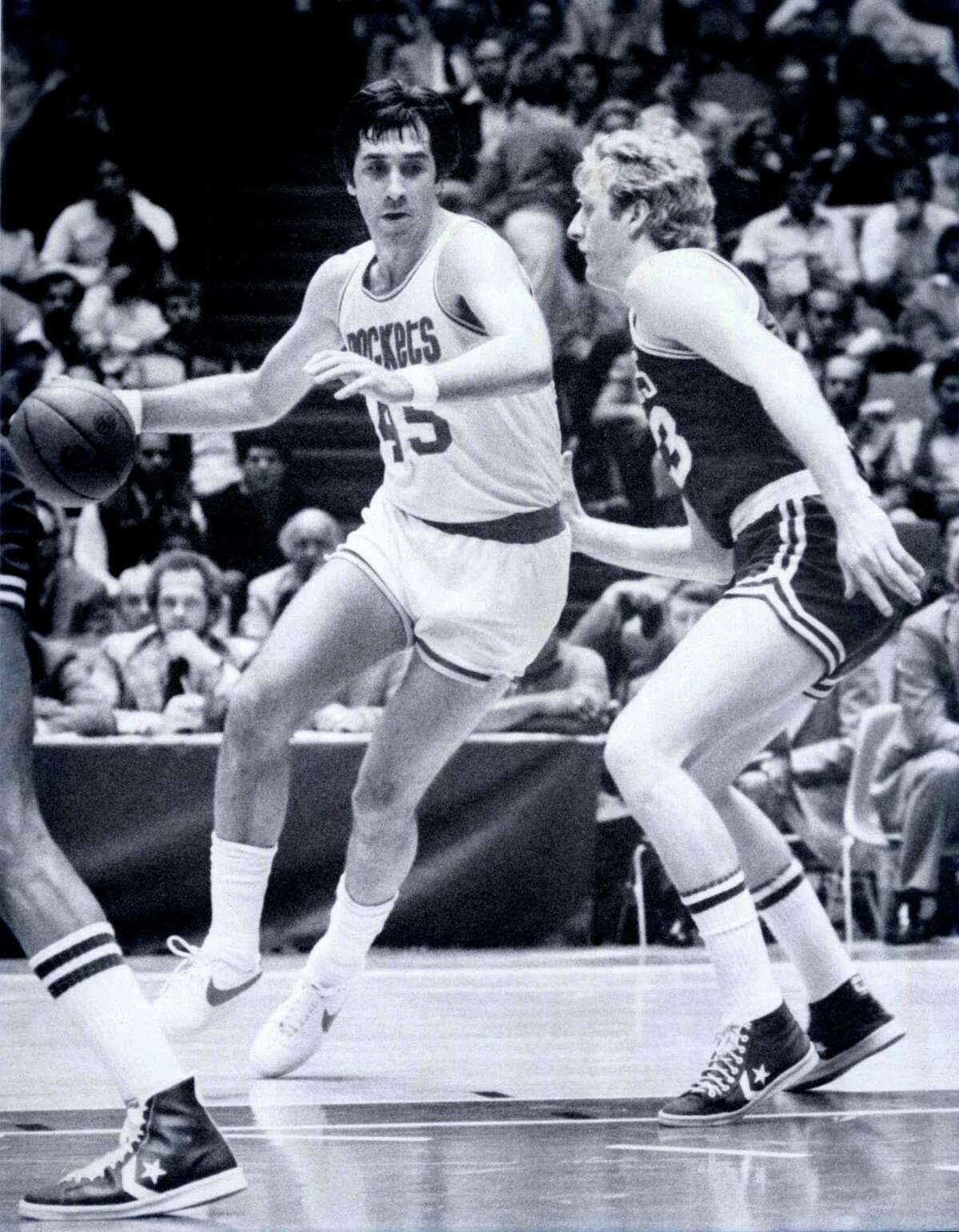 Rockets coach Mike D'Antoni: Put Rudy T in Hall of Fame