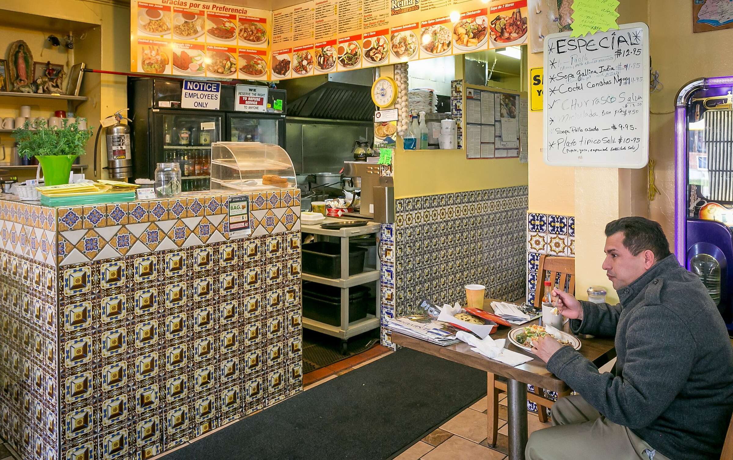 Reinas Restaurant in S.F.: Best pupusas around