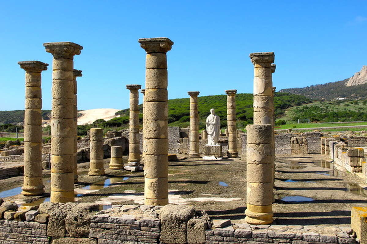 15 beautiful ruins around the world