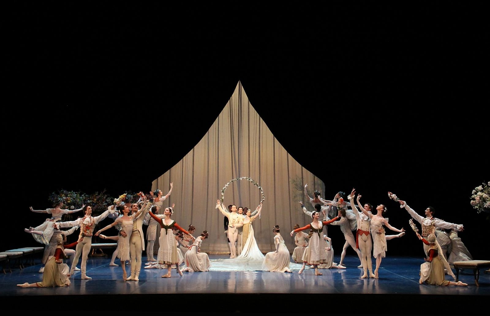 The Hamburg Ballet: Romanian star leads S.F. performance