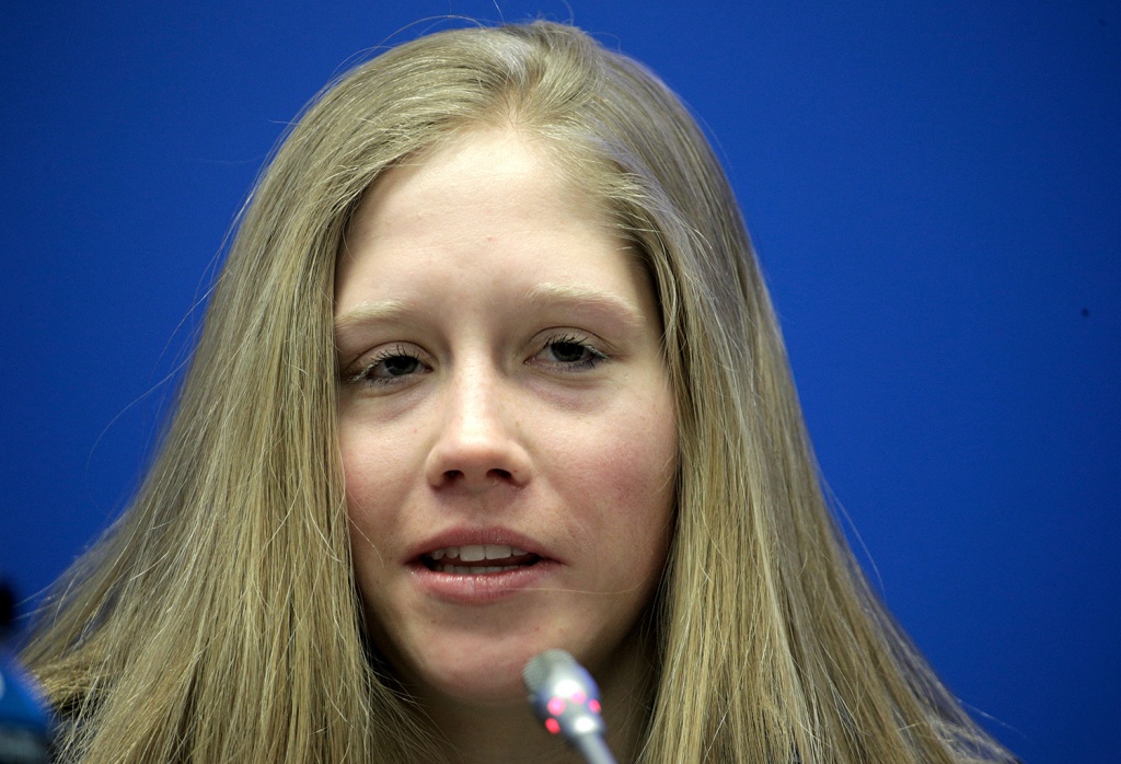 Vail freestyler Heidi Kloser out with broken leg